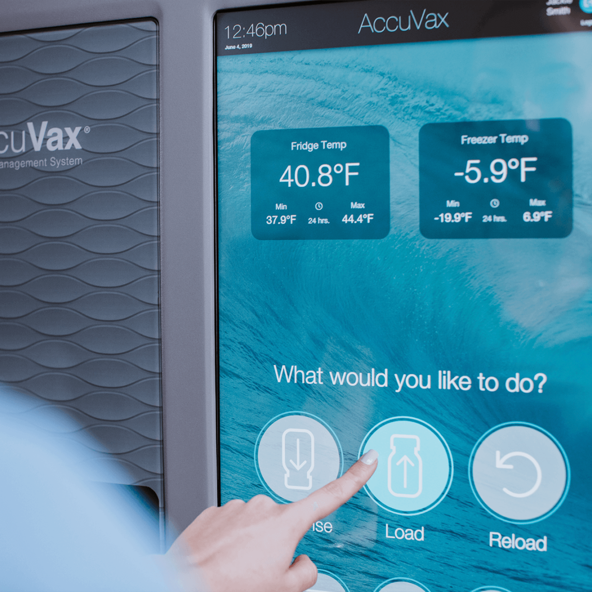 AccuVax - Vaccine Refrigeration & Inventory Management System